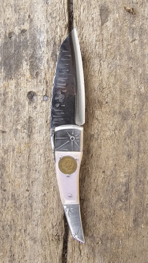 LEONESA PESETA – Navajas Mufer